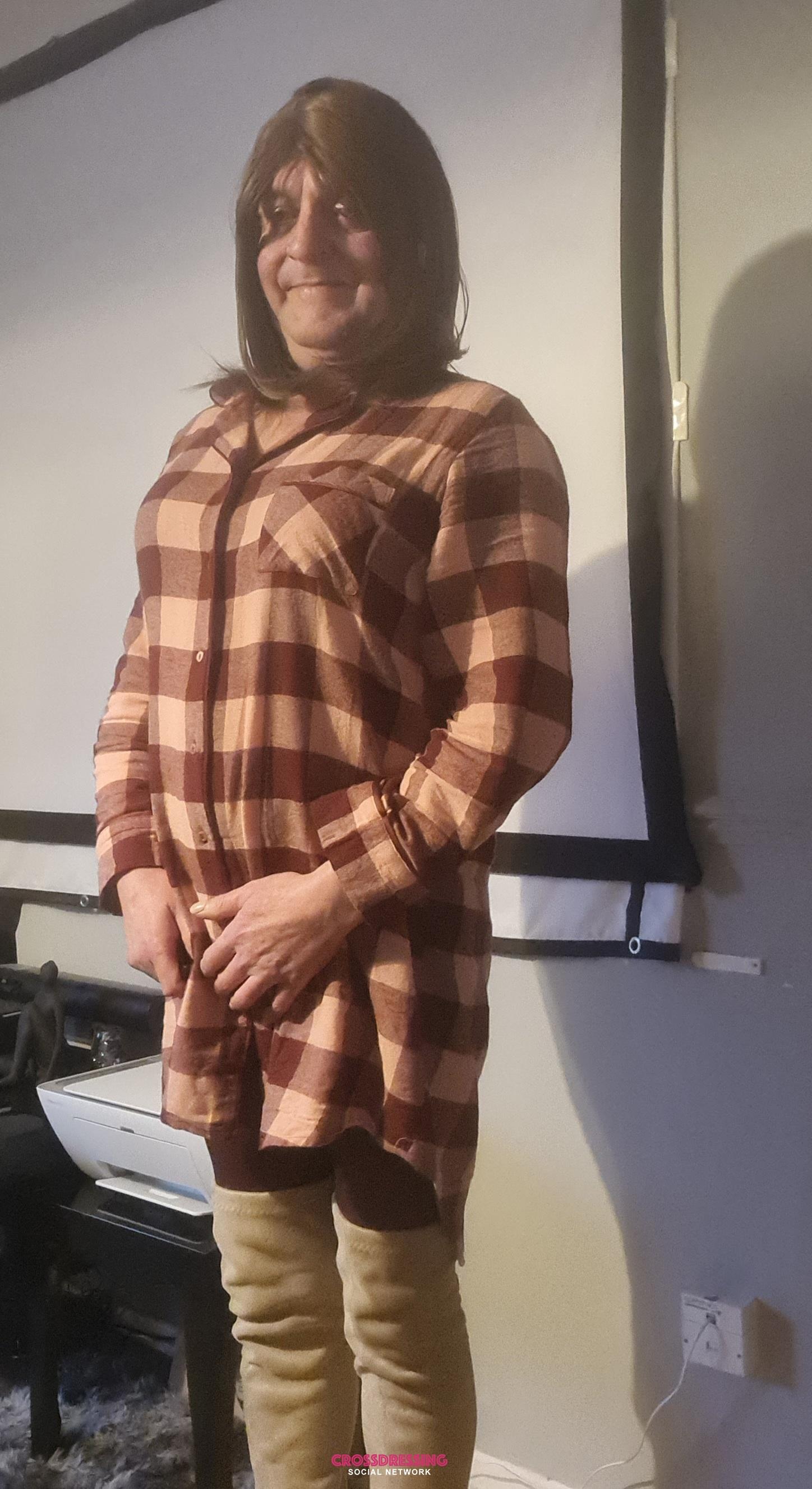 XXTAMILIAXX - Good afternoon everyone it pretty miserable...